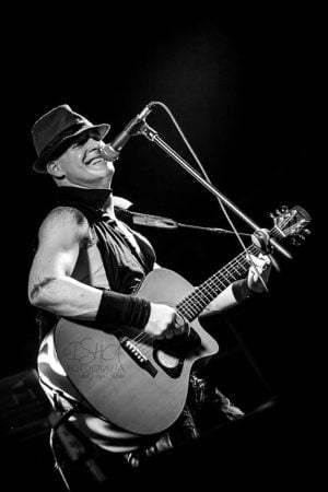Michale Graves • About